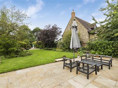 Launton Road, Stratton Audley, Bicester Guide price £1,175,000 Sold (STC)